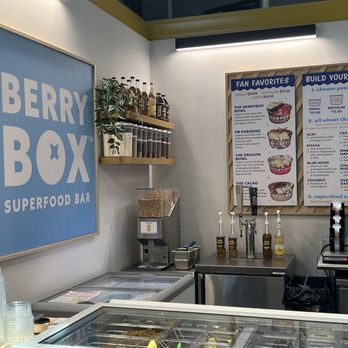 BERRYBOX SUPERFOOD BAR - Updated May 2024 - 33 Photos & 12 Reviews ...
