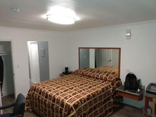 VALUE INN MOTEL - Updated July 2025 - 20 Reviews - 13211 MacLay, Sylmar ...