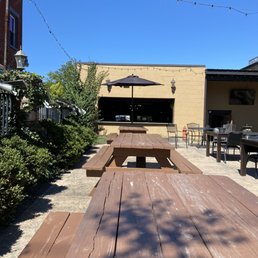 THE PUBLIC HOUSE BAR & GRILL - Updated July 2025 - 70 Photos & 135 ...