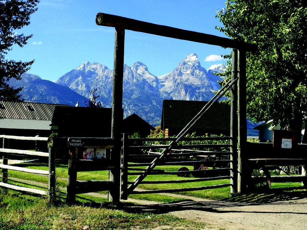 MOULTON RANCH CABINS - Updated January 2026 - 202 Mormon Row Rd, Kelly ...