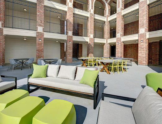 UNION - Updated October 2025 - 25 Photos & 14 Reviews - 1102 Speight ...