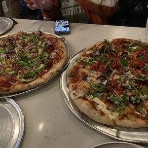 PINTHOUSE PIZZA - 720 Photos & 549 Reviews - 2800 Hoppe Trl, Round Rock ...