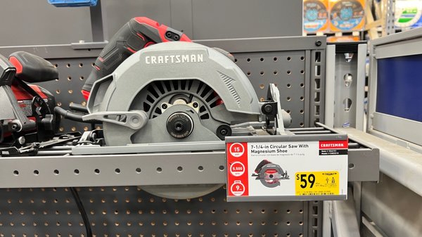 LOWE’S HOME IMPROVEMENT - Updated December 2025 - 91 Photos & 223 ...