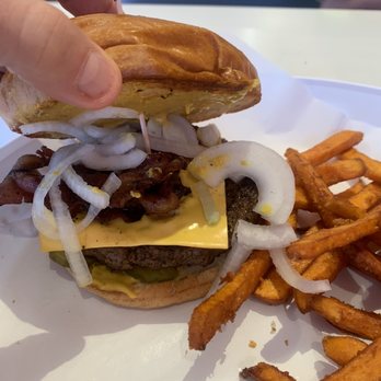 CHAPPS BURGERS - Updated July 2025 - 116 Photos & 132 Reviews - 140 W ...