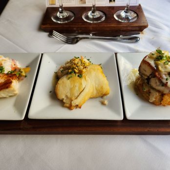 FLIGHT RESTAURANT AND WINE BAR - Wine Bar - 39 S Main St, Memphis ...