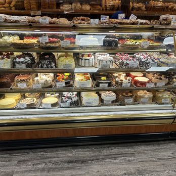 PINHO’S BAKERY - Updated December 2024 - 305 Photos & 339 Reviews ...