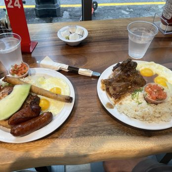 LUDI’S RESTAURANT & LOUNGE - Updated November 2024 - 936 Photos & 398 ...