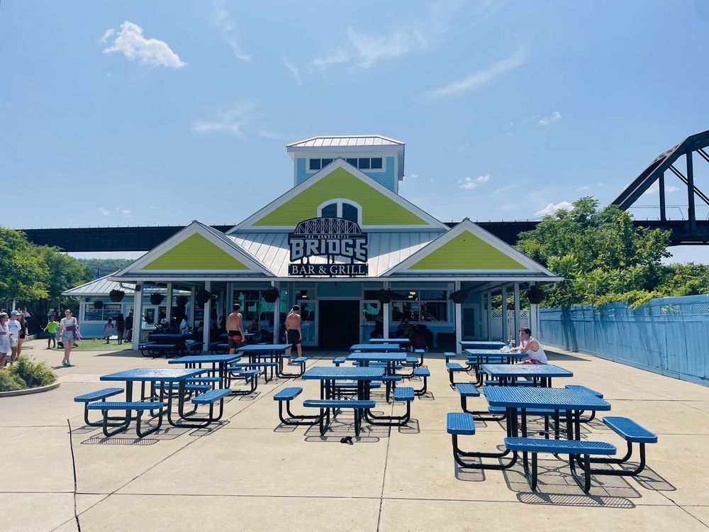 THE SANDCASTLE BRIDGE BAR & GRILL - Updated September 2025 - 1000 ...