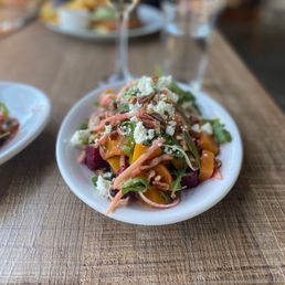 CRESCENT BISTRO - Updated July 2025 - 504 Photos & 362 Reviews - 45 ...