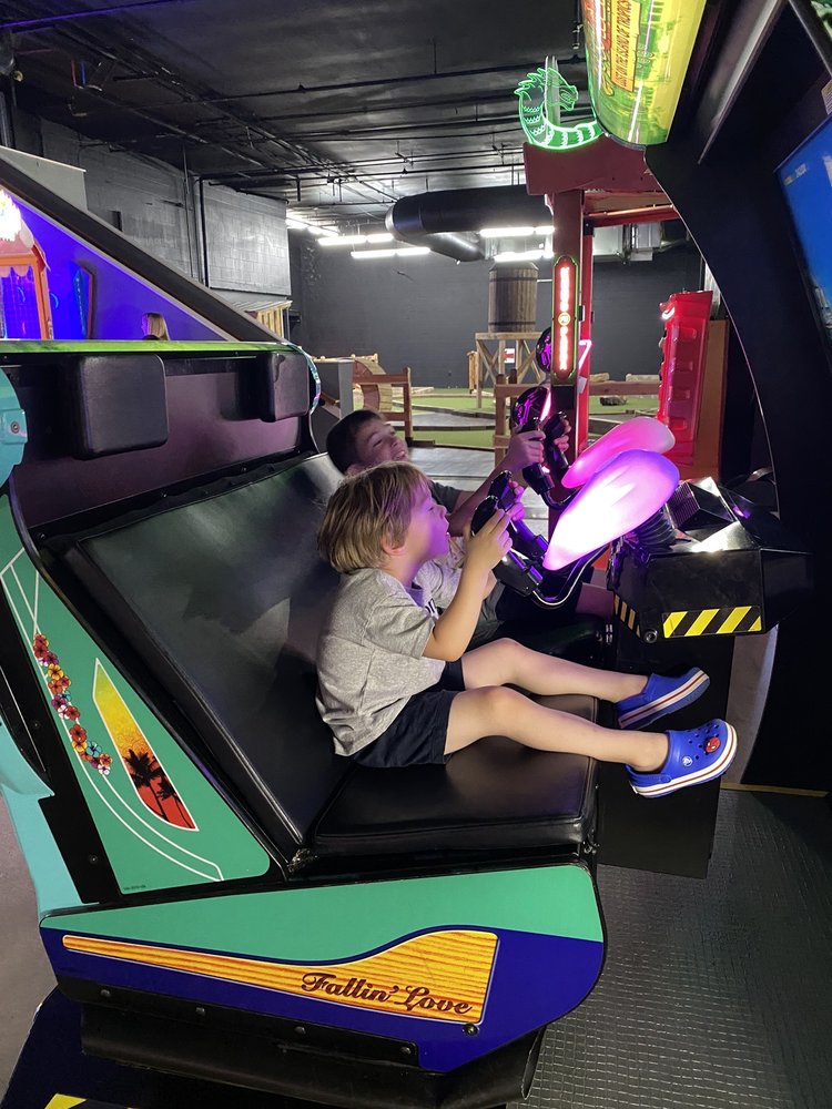 XTREME ARCADE - Updated December 2025 - 10 Photos - 611 W Poplar St ...