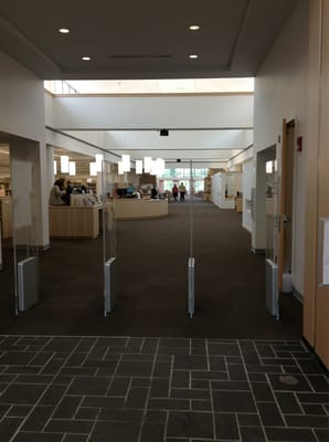 CHAPEL HILL PUBLIC LIBRARY - Updated October 2025 - 16 Photos & 29 ...