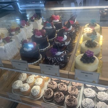 CANDLE LIGHT BAKERY - 1347 Photos & 818 Reviews - 10965 Rosecrans Ave ...