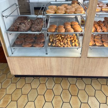 DONUT & MUFFIN FACTORY - Updated October 2025 - 78 Photos & 229 Reviews ...