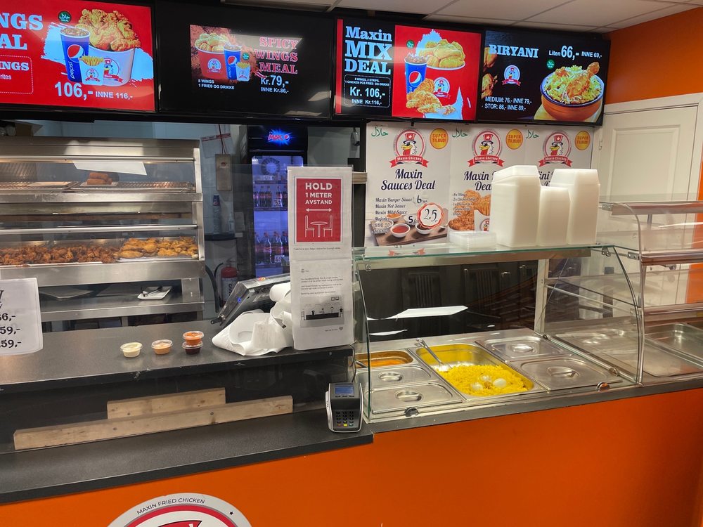 MAXIN CHICKEN - Updated July 2024 - 12 Photos - Grønland T-banestasjon ...