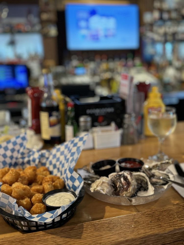 SHUCKER’S OYSTER BAR - Updated December 2025 - 203 Photos & 353 Reviews ...