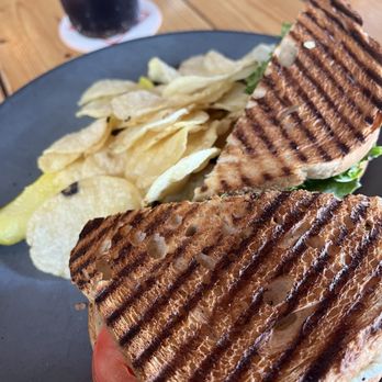 QUENTIN TAVERN - Updated January 2026 - 304 Photos & 176 Reviews - 81 W ...