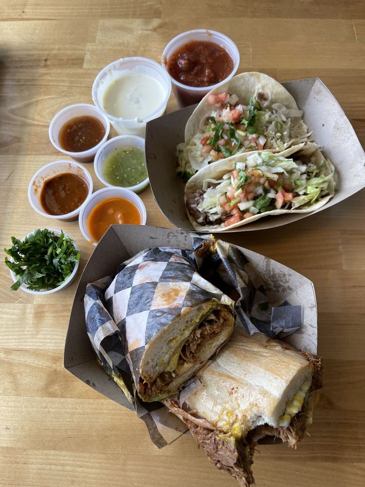 CHAPULINES STREET TACOS - MARYVILLE - 10 Photos - 2428 E Lamar ...