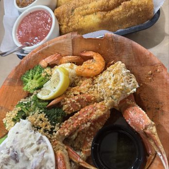 BLUE CLAW RESTAURANT & CRAB EATERY - Updated August 2025 - 519 Photos ...