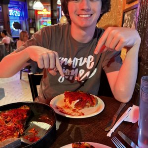 PIZZERIA DUE - 631 Photos & 1113 Reviews - 619 N Wabash Ave, Chicago ...