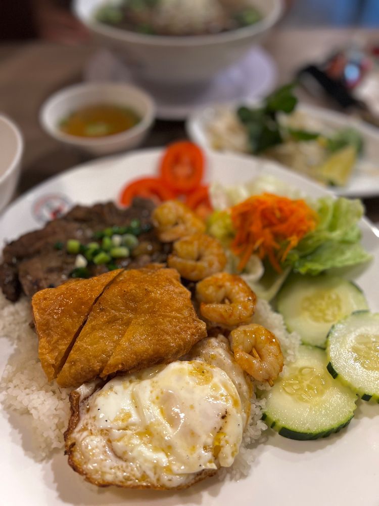 PHO REAL - Updated October 2025 - 119 Photos & 114 Reviews - 8653 N ...