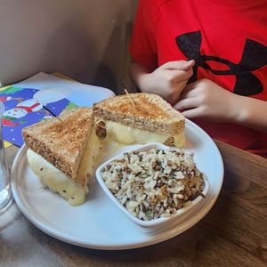 BLOCH CAFE - Updated June 2025 - 12 Photos & 11 Reviews - 460 W 10th ...