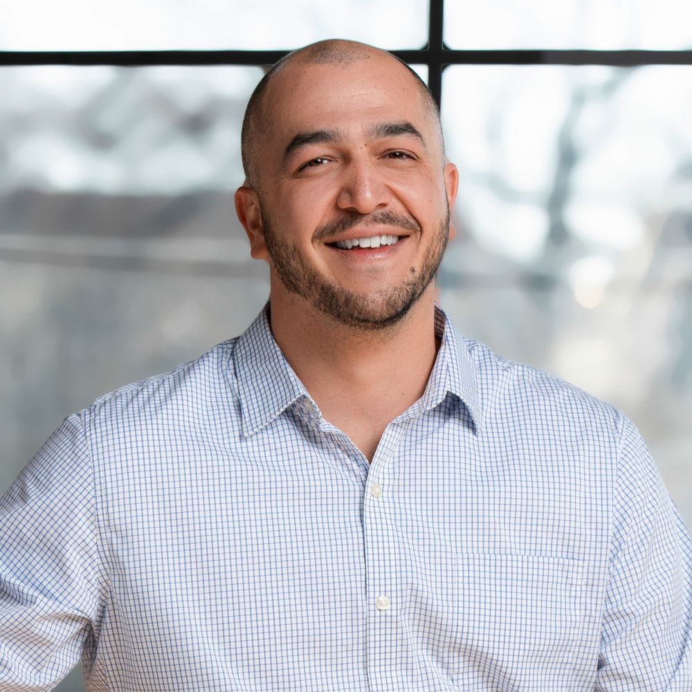 TRAVIS NEWARSKI - Updated March 2025 - Contact Agent - 410 Bond St ...