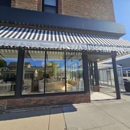 MOONA MOONO - Updated July 2025 - 47 Photos & 26 Reviews - 3048 ...