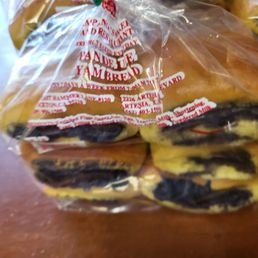 PAMPANGA’S BAKERY ARTESIA - Updated July 2025 - 713 Photos & 399 ...