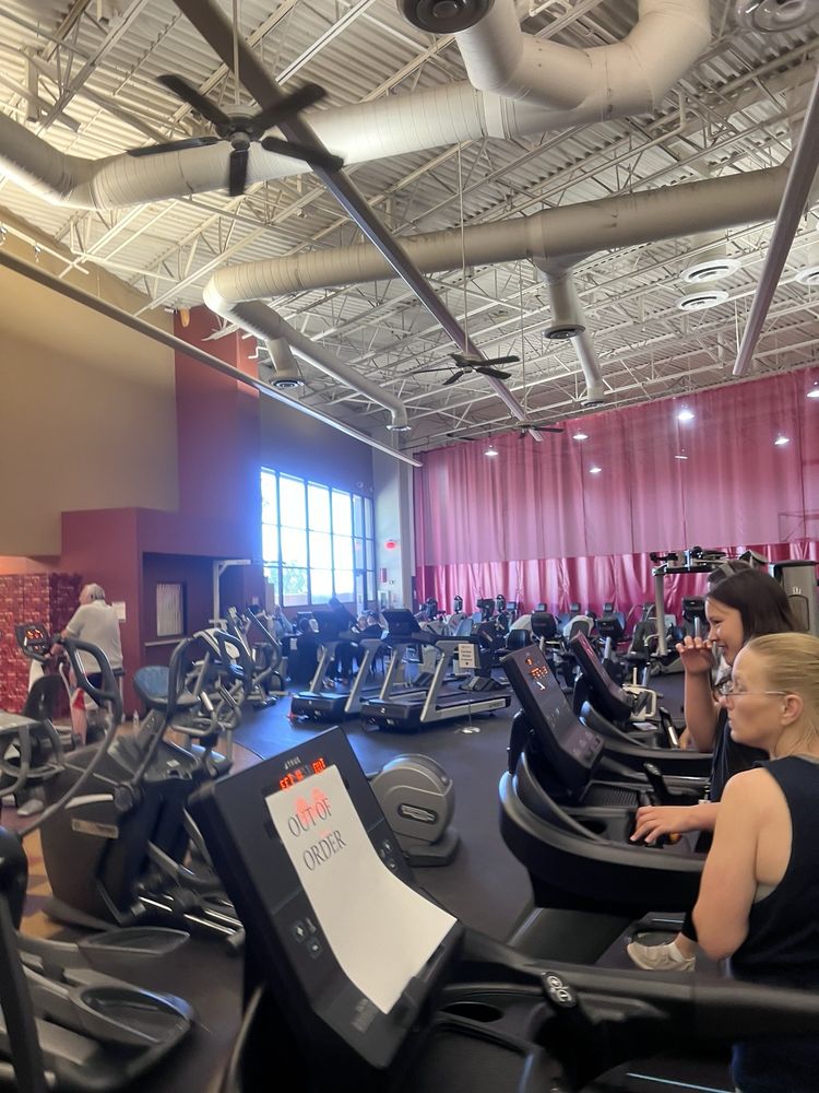 DEL E WEBB WELLNESS CENTER - Updated May 2026 - 16 Reviews - 1719 ...