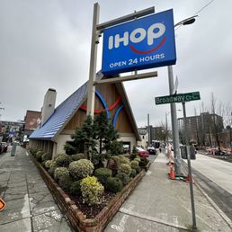 IHOP - Updated July 2025 - 203 Photos & 323 Reviews - 950 E Madison St ...