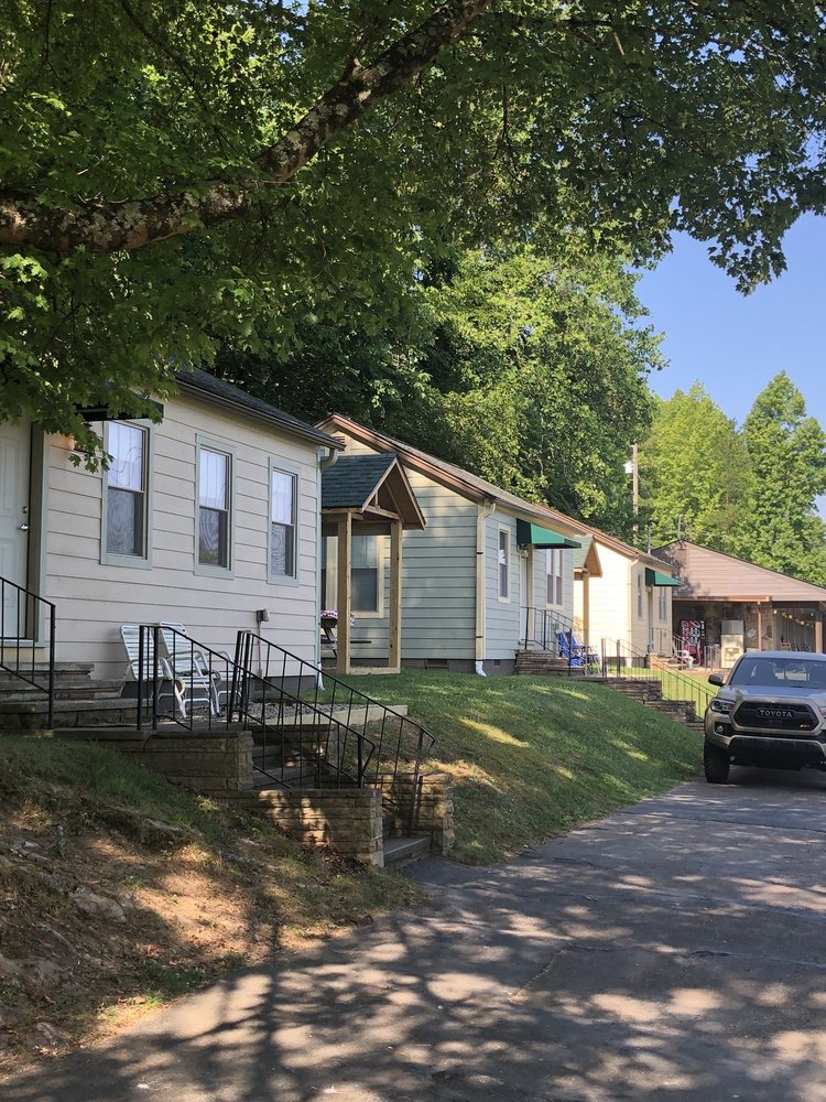 TOWNSEND GATEWAY INN - Updated December 2025 - 46 Photos & 36 Reviews ...