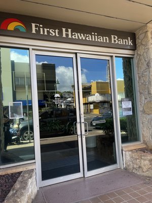 FIRST HAWAIIAN BANK - Updated December 2025 - 19 Photos & 25 Reviews ...