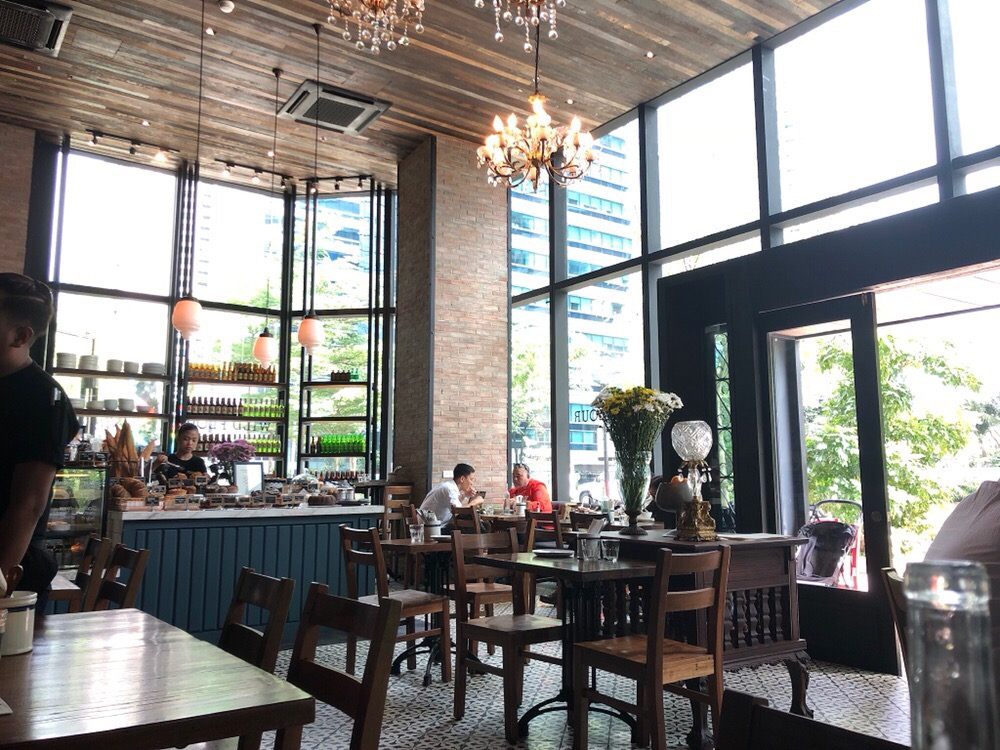 WILDFLOUR CAFE + BAKERY - Plaza Drive, Makati, Metro Manila ...