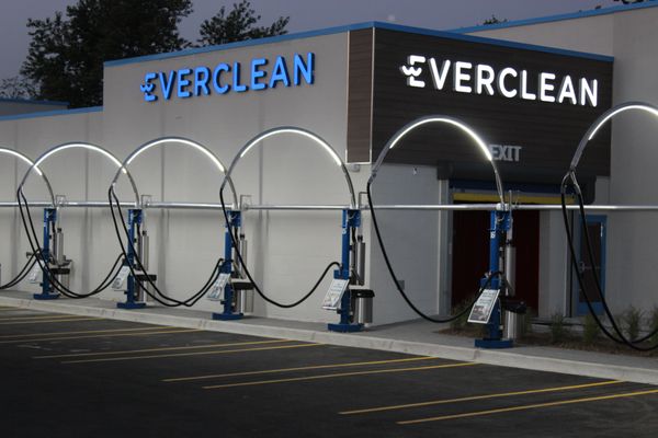 EVERCLEAN - Updated October 2025 - 22 Photos & 17 Reviews - 300 E Rand ...