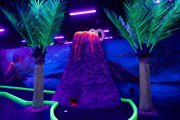 GLO MINI GOLF - Updated July 2025 - 55 Photos & 42 Reviews - 675 E ...