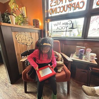 MAGIC BRAIN CAFE - Updated December 2025 - 181 Photos & 214 Reviews ...