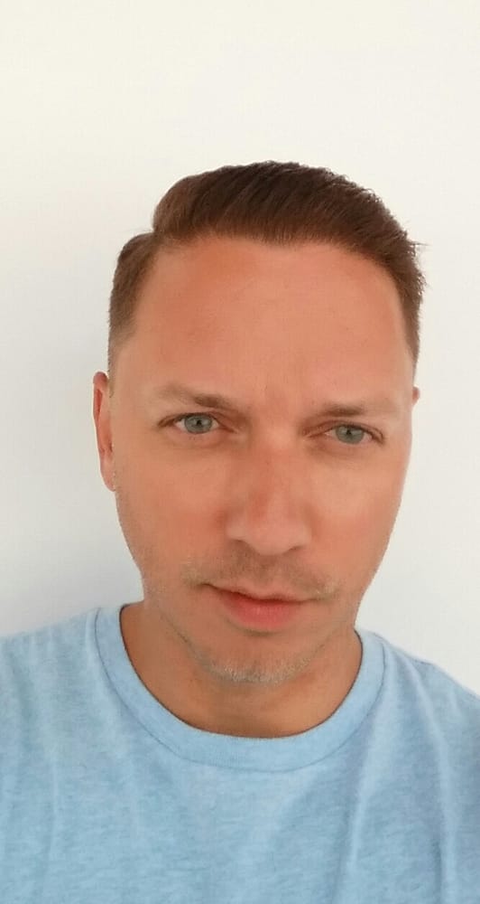 PRINCE BARBER SHOP - Updated December 2024 - 24 Reviews - 647 Yonge ...