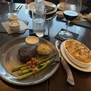 J GILBERT’S WOOD-FIRED STEAKS & SEAFOOD - Updated October 2025 - 997 ...