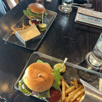 PUTTSHACK - BOSTON - Updated April 2025 - 438 Photos & 227 Reviews - 58 ...