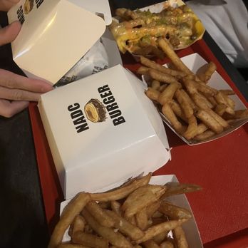 NADC BURGER - Updated May 2024 - 93 Photos & 102 Reviews - 85 Rainey St ...