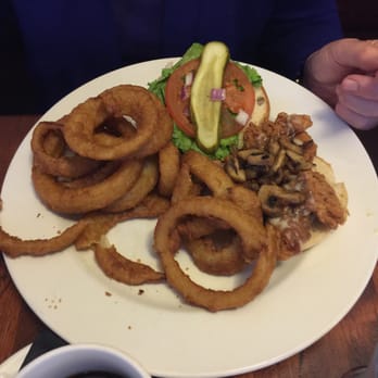 FANNY BAY INN - Updated September 2024 - 21 Photos & 24 Reviews - 7480 ...