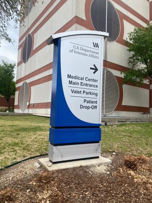 DALLAS VA MEDICAL CENTER - Updated April 2025 - 128 Photos & 123 ...