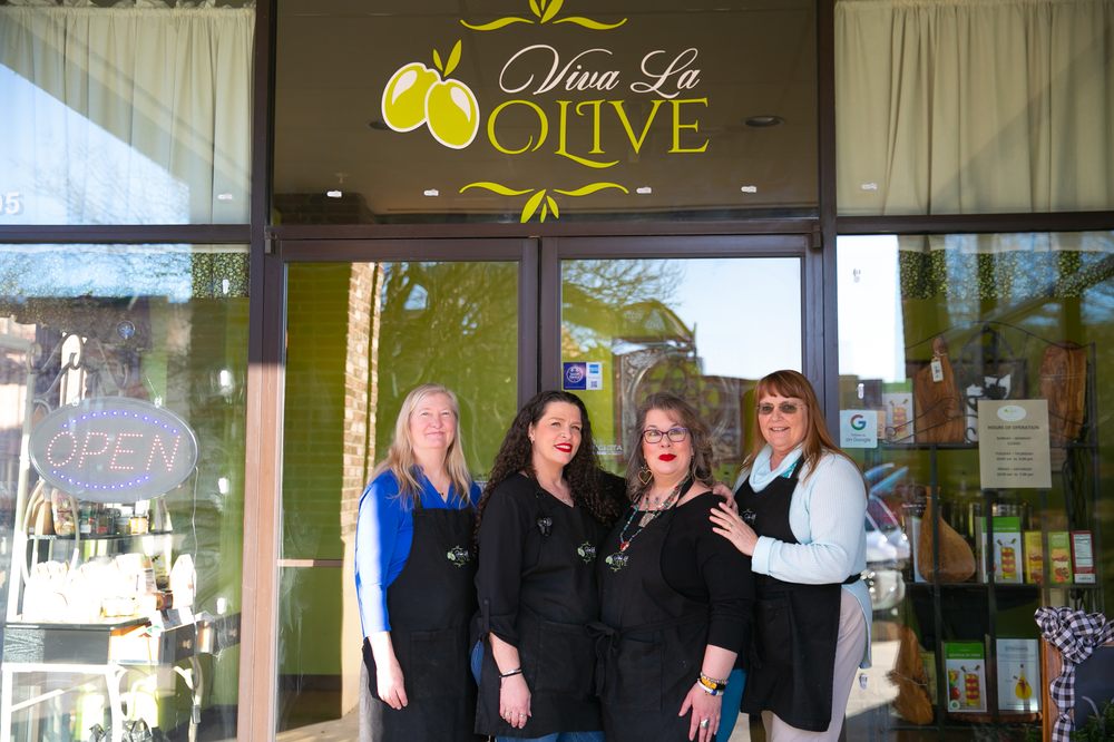VIVA LA OLIVE - 12 Photos - 300 N Mead, Wichita, Kansas - Olive Oil ...
