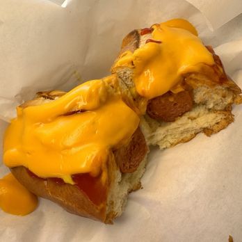 RORO DOGS - Updated June 2025 - 83 Photos & 27 Reviews - 610 East ...