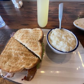 BUBBLY HEN - Updated July 2024 - 70 Photos & 42 Reviews - 7915 Vaughn ...