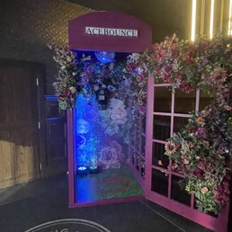 ACEBOUNCE - Updated October 2025 - 570 Photos & 317 Reviews - 230 N ...