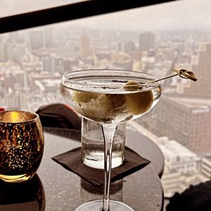 THE VIEW LOUNGE - 2904 Photos & 1888 Reviews - Lounges - 780 Mission St ...