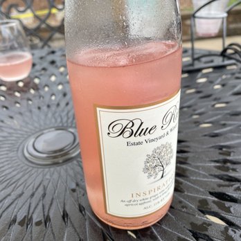 BLUE RIDGE ESTATE VINEYARD & WINERY - Updated June 2024 - 557 Photos ...