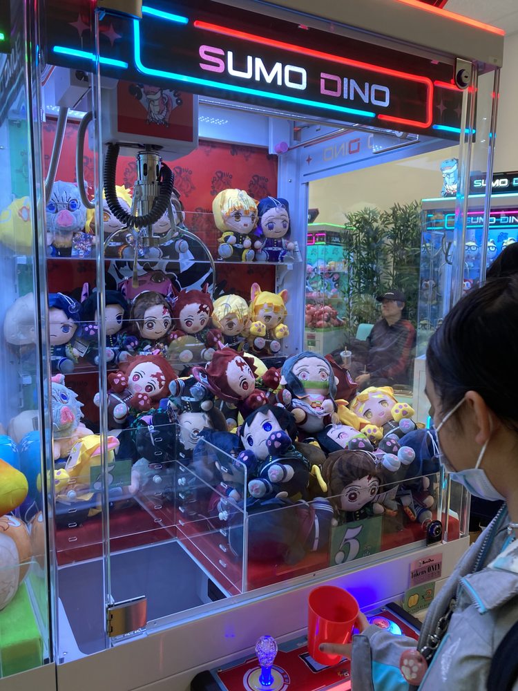 SUMO DINO CLAW CITY - Updated December 2025 - 5300 Number 3 Road ...