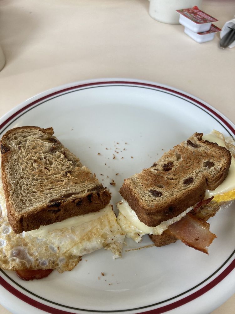 POPPY’S FAMILY RESTAURANT - 44 Photos & 67 Reviews - 3344 Mendon Rd ...